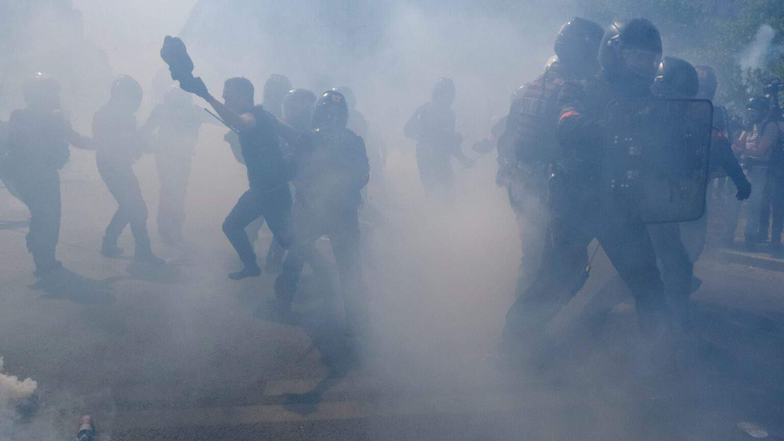 A Guide to Tear Gas Survival: Lessons from a Military Trainer - The ...