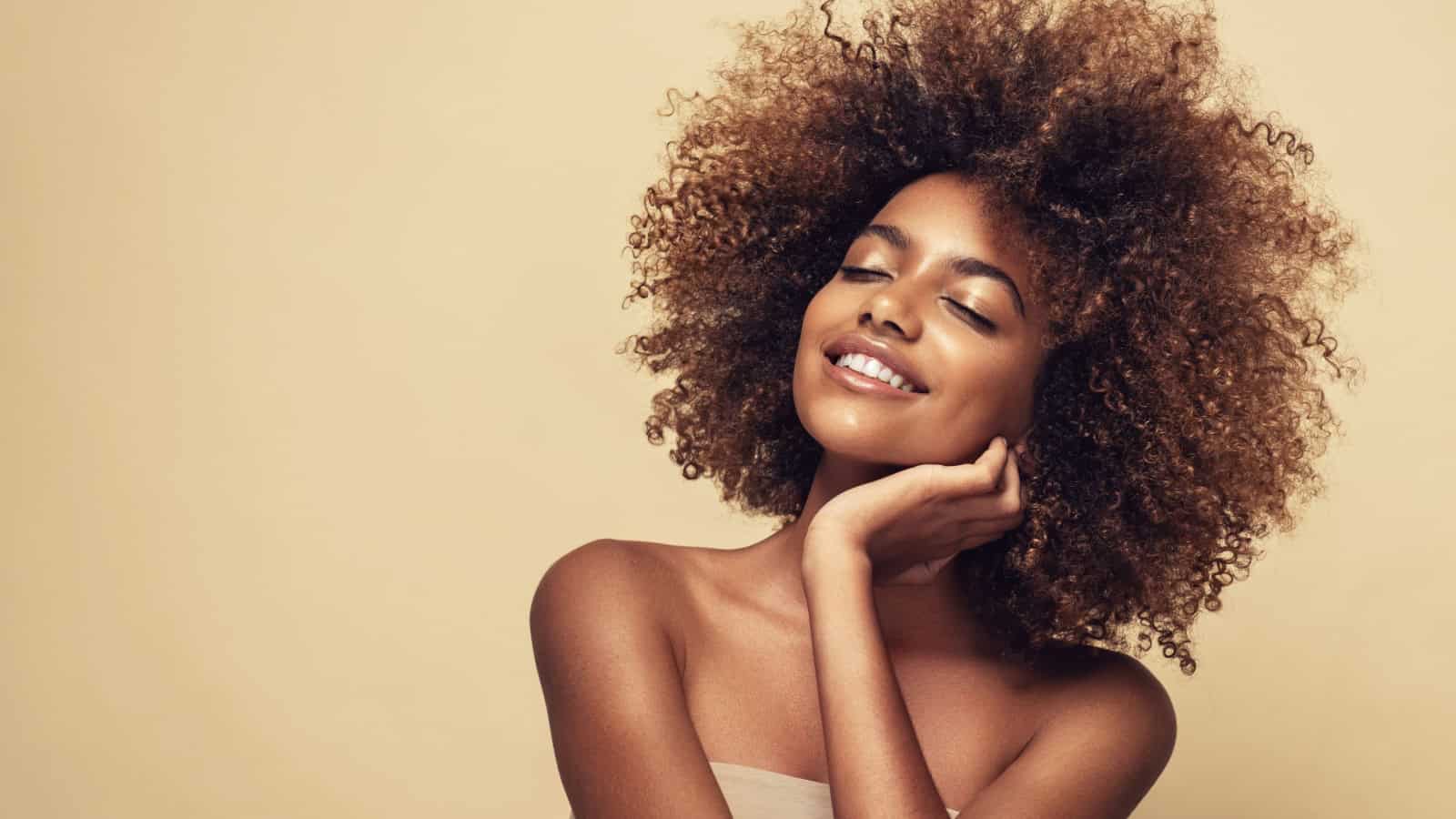 Mastering Curly Hair: Tips for Perfect Curls Every Day - The Queen Zone