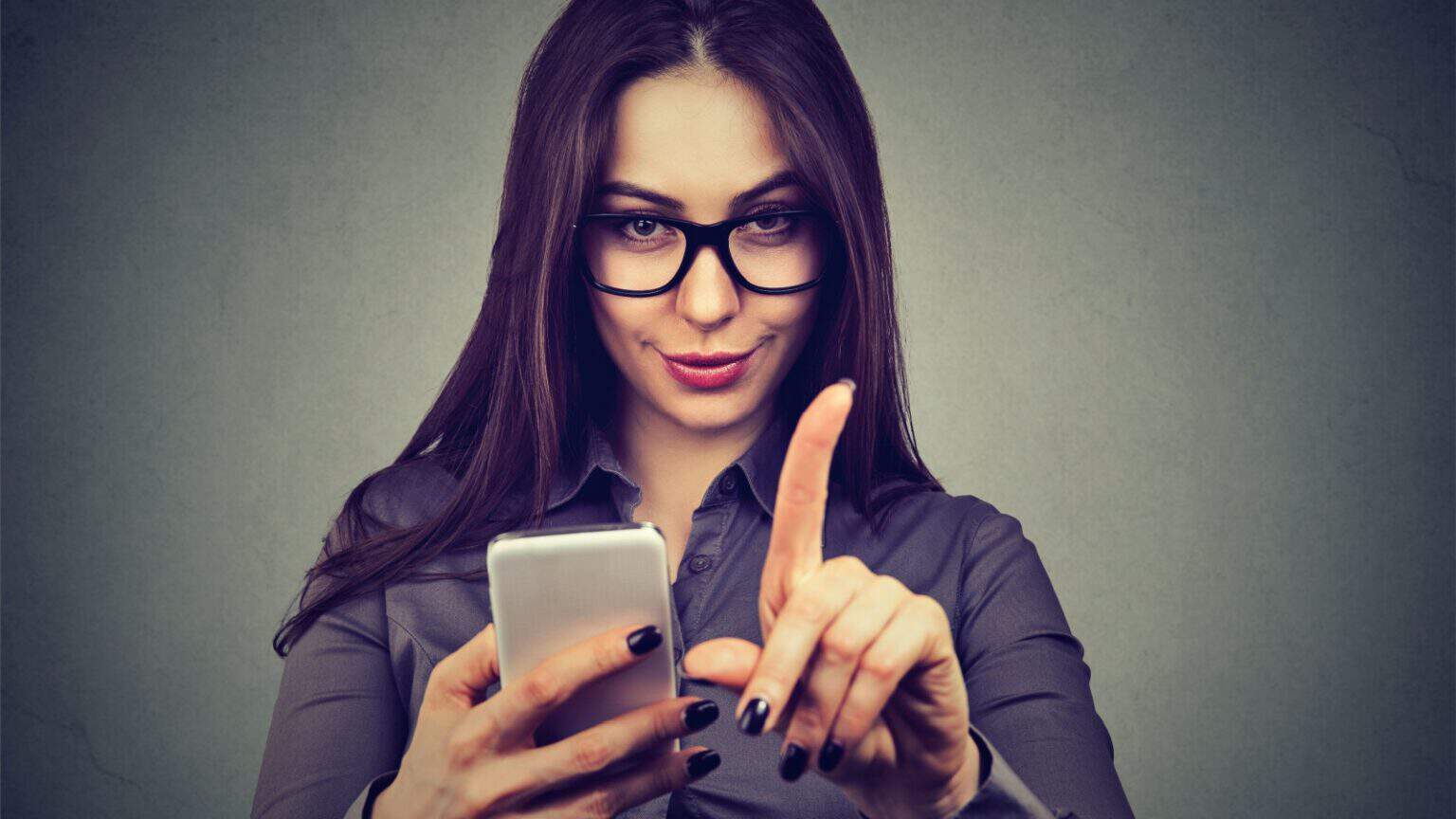 10 Signs You’re Always Busy But Never Actually Productive - The Queen Zone