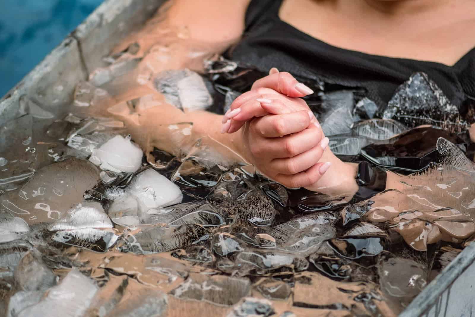 Heat or Ice? Find Out Which One Speeds Up Recovery! - The Queen Zone