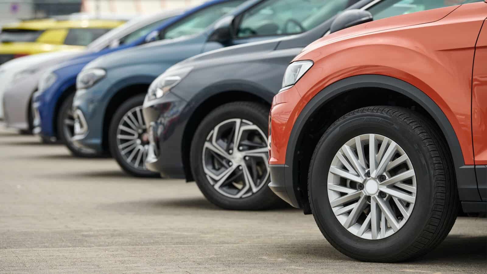 14 Everyday Things You Can Get Fined for in America That Make No Sense ...