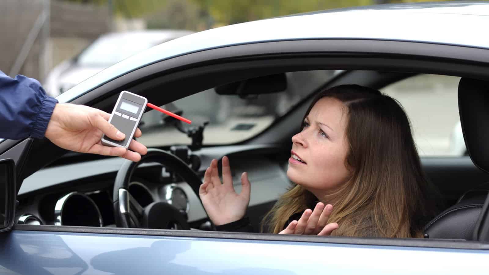 DUI vs. DWI: Key Differences, State Laws, and What to Expect If You're ...