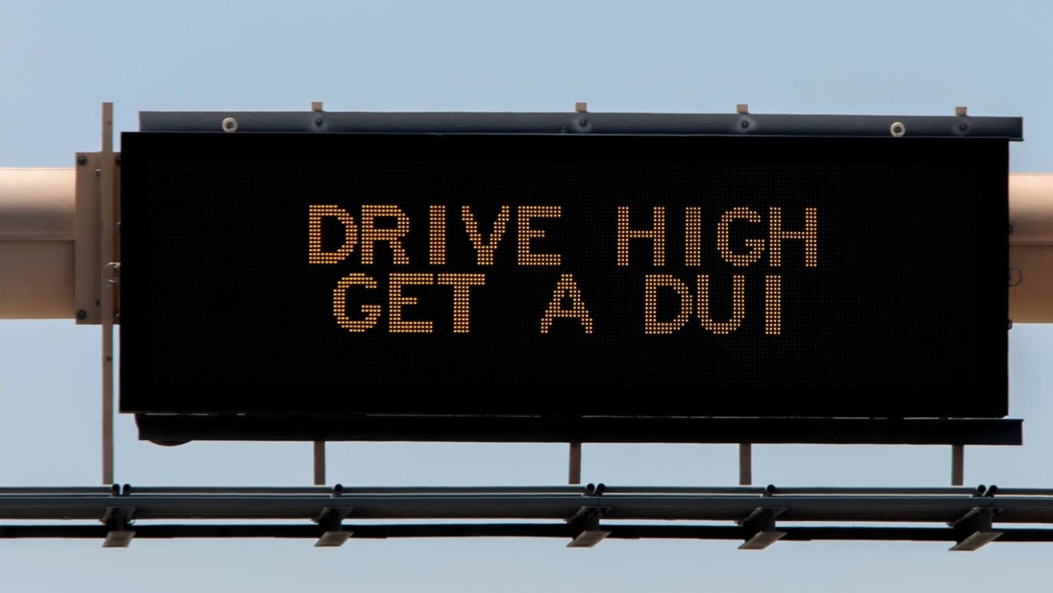 DUI vs. DWI: Key Differences, State Laws, and What to Expect If You're ...