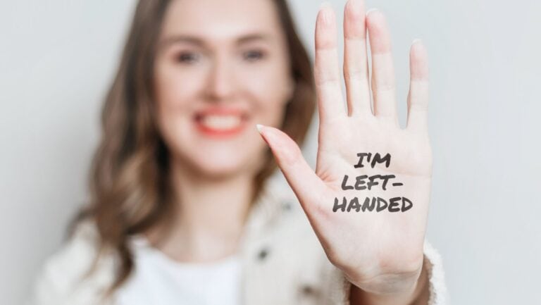 Left-handed? History hasn’t always been kind - The Queen Zone
