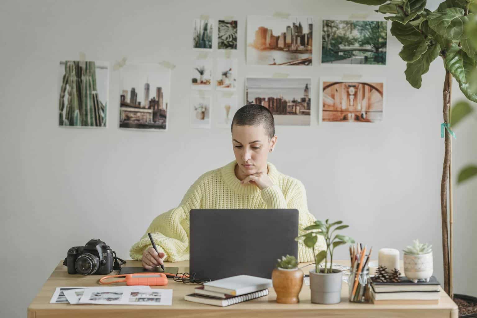 13 careers that let moms balance work and family - The Queen Zone
