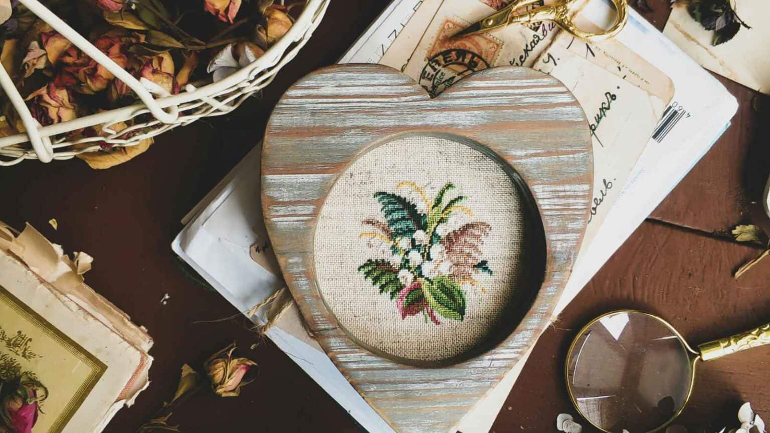 The 14 2025 Craft Trends Every Maker Should Know - The Queen Zone