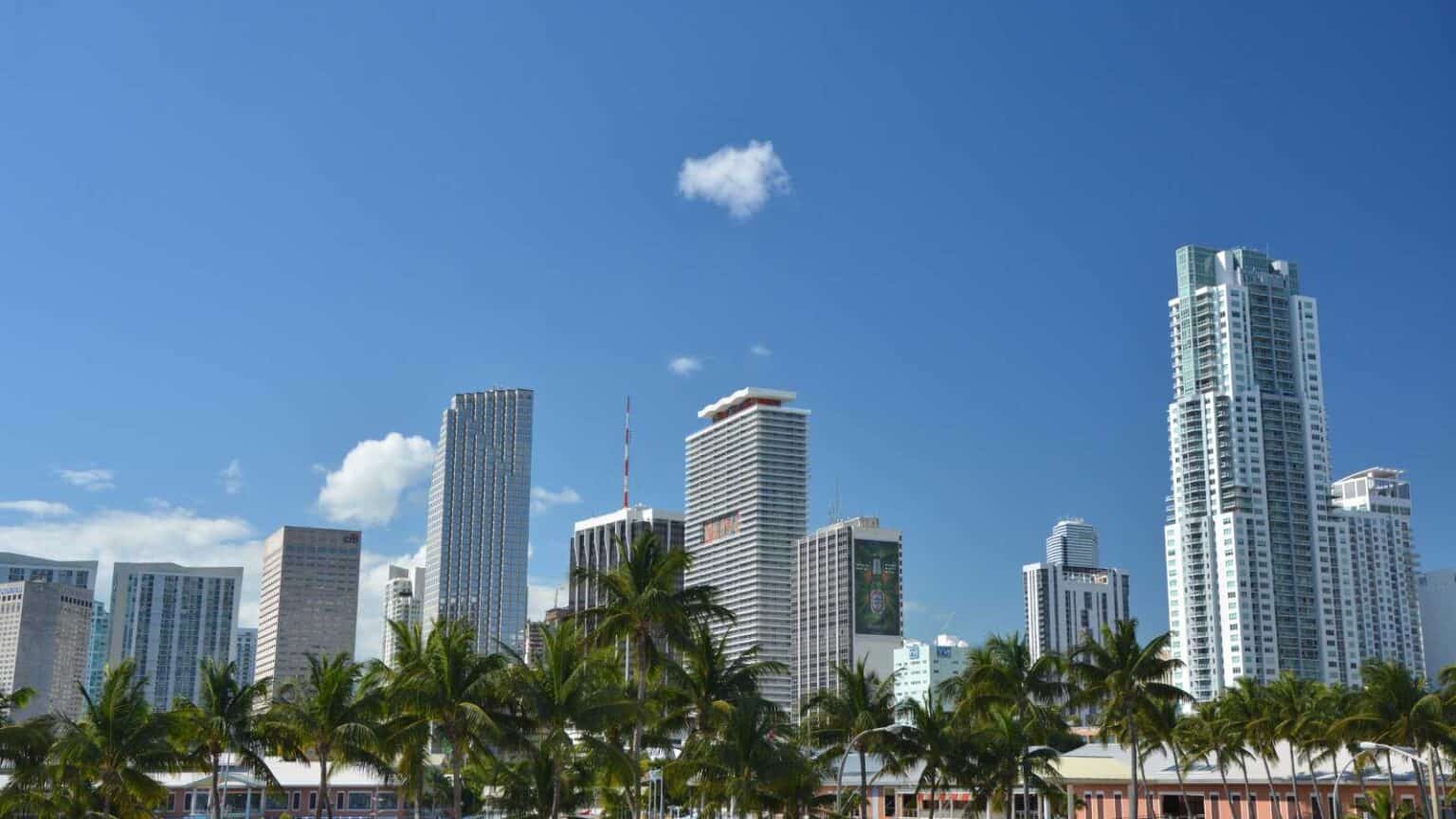 12 regions where cost of living is driving people out - The Queen Zone