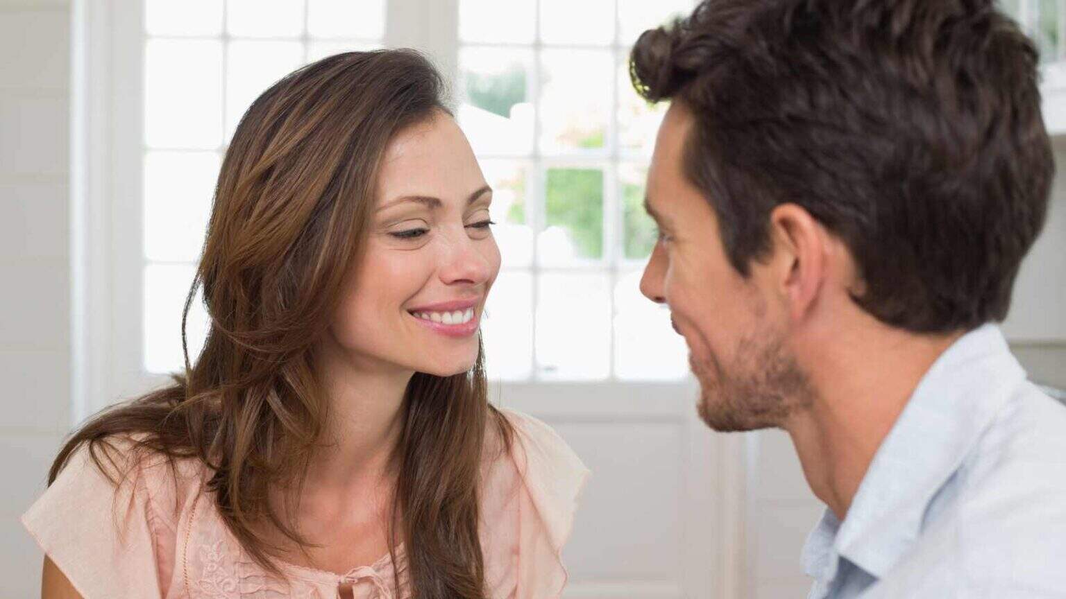 12 rare traits shared by women who stay loyal to one person for a ...