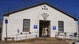 A look inside the world's most notorious women's prisons - The Queen Zone