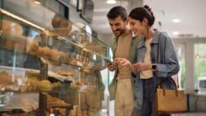 12 ways hypogamy is changing modern relationships - The Queen Zone