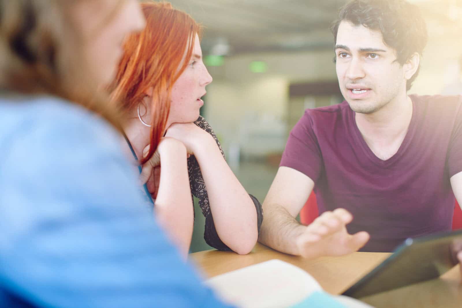 12 common phrases people use when they’re lying - The Queen Zone