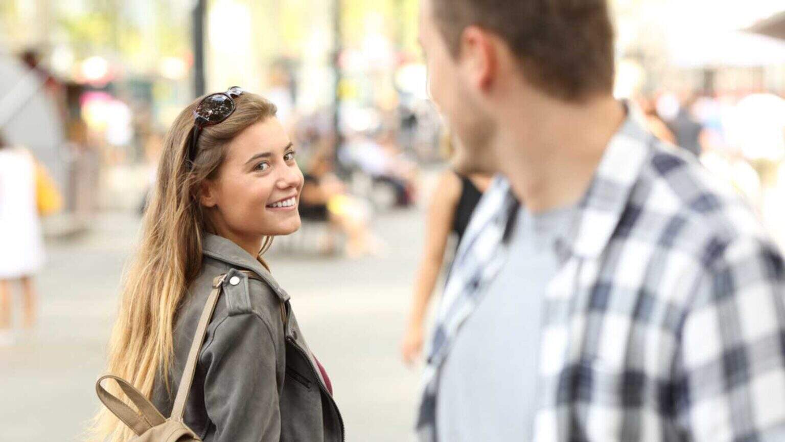 Ever smile at strangers? Here are 12 personality traits you likely have ...