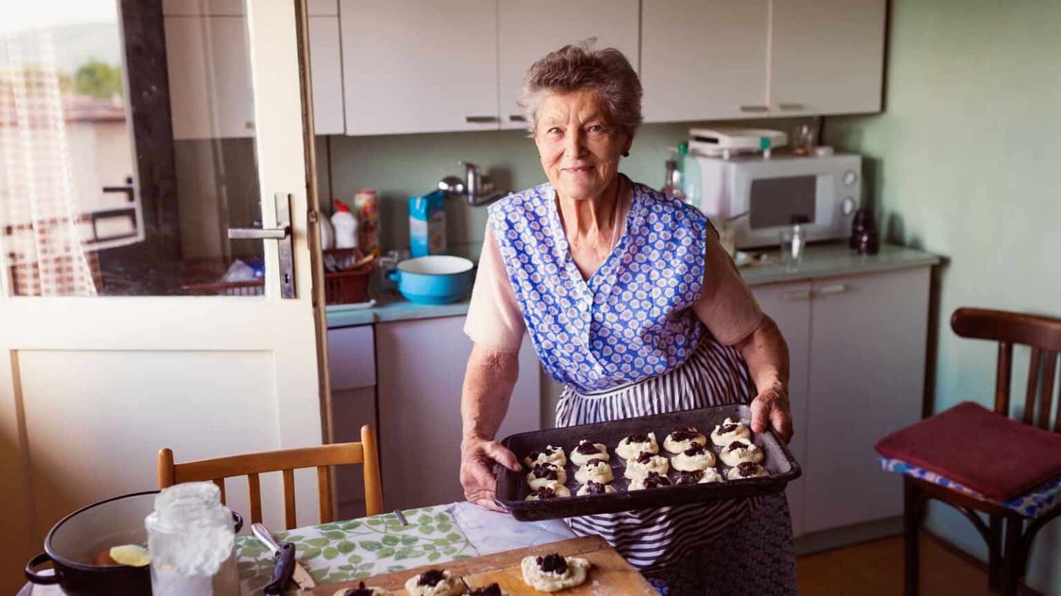 12 silent struggles many boomer women deal with behind closed doors ...