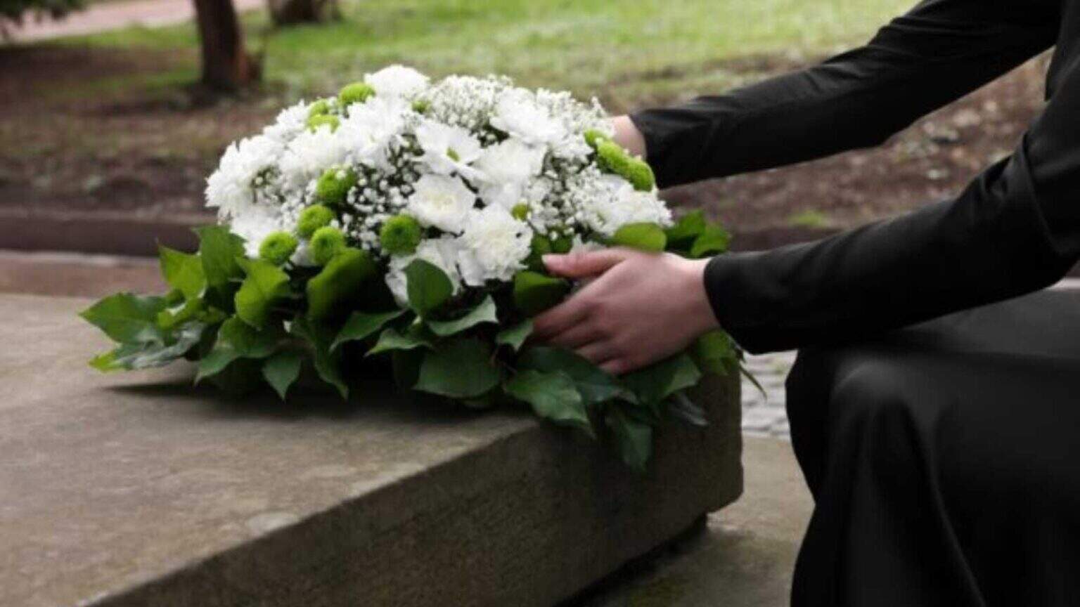 11 funeral traditions that are quietly disappearing from American life ...