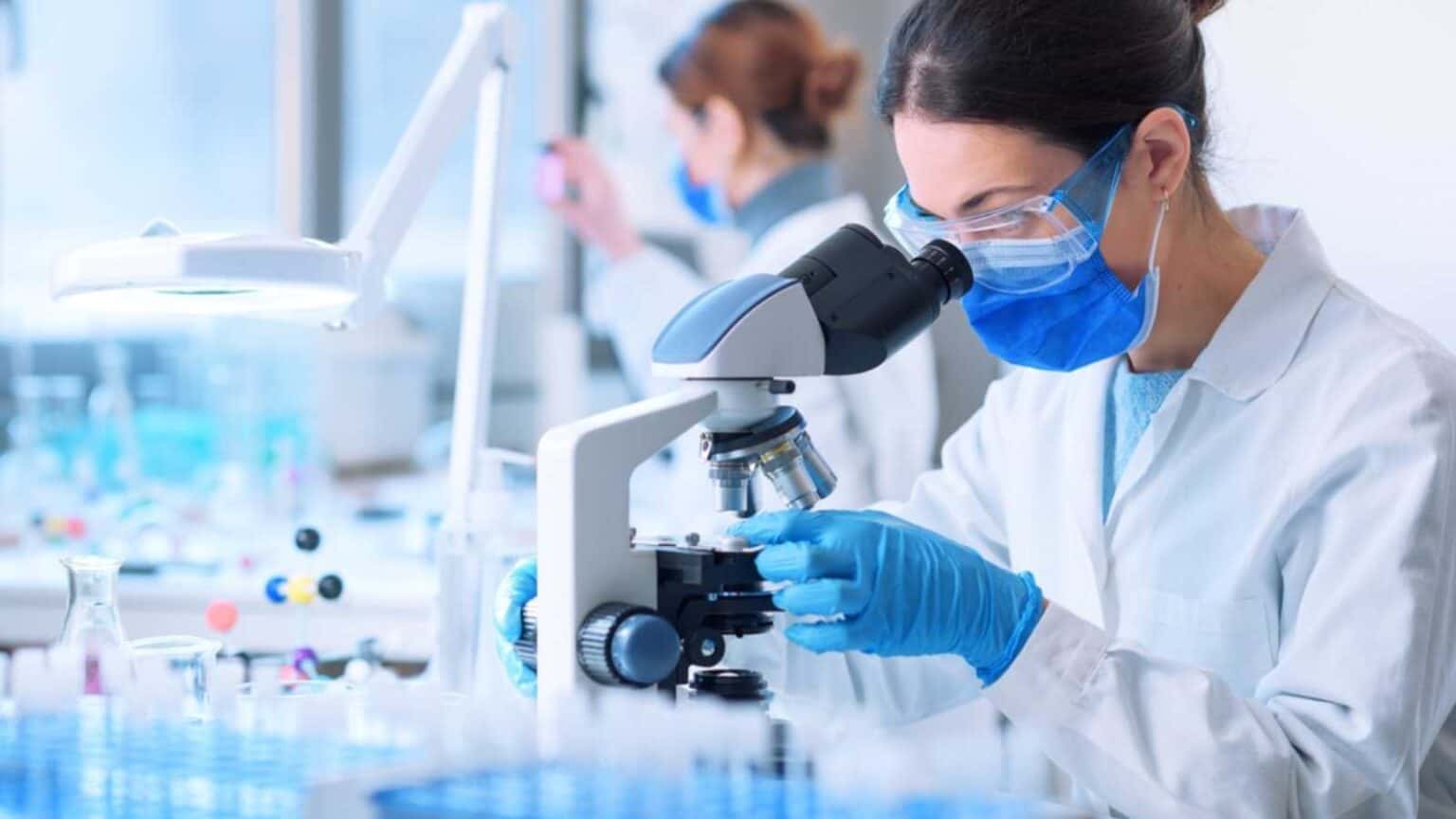 12 reasons why top scholars integrate theology with science - The Queen ...