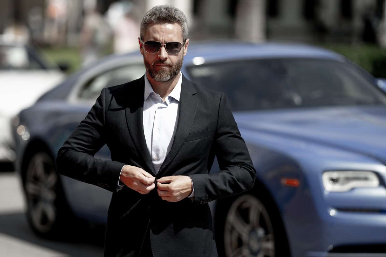 AOC’s Billionaire Wealth Comments Reignite America’s Debate Over Money ...