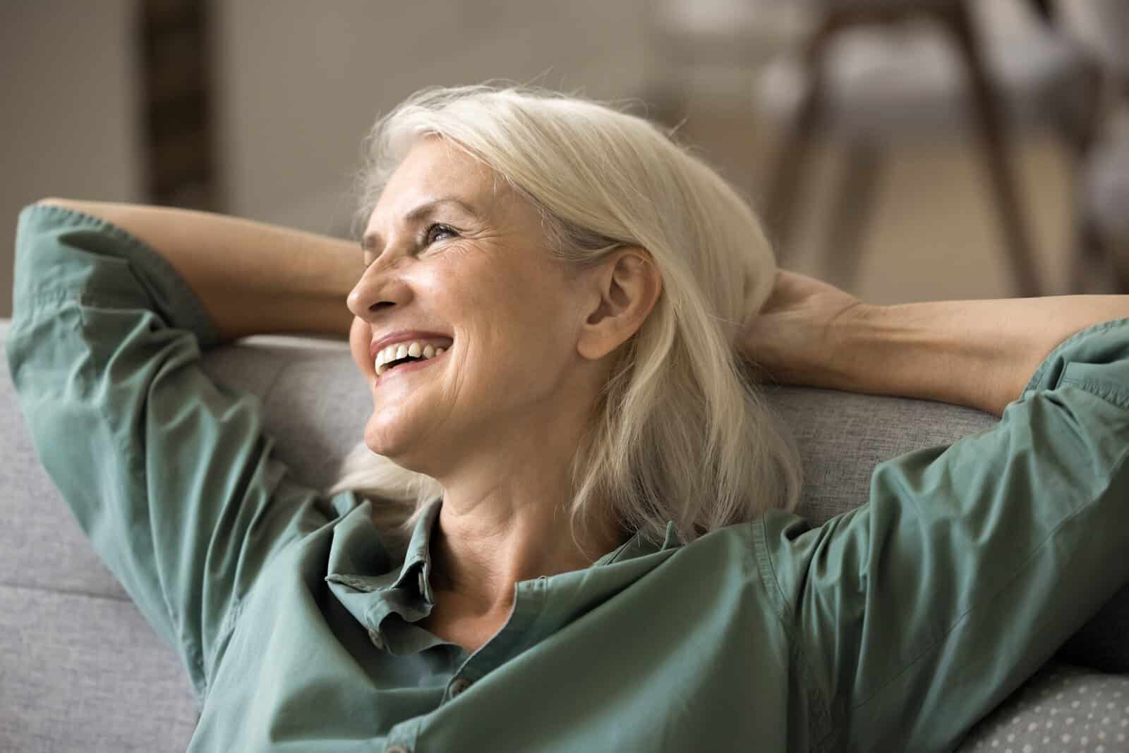 14 old Boomer habits that are making a comeback - The Queen Zone